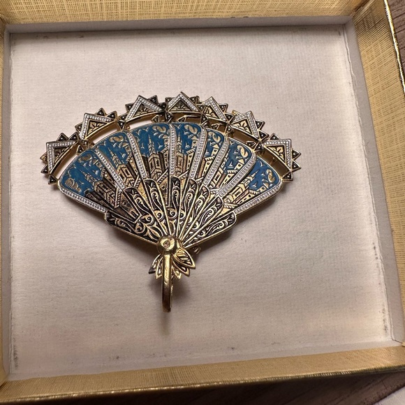 Jewelry | Vintage Spanish Enameled Collapsible Fan Brooch | Poshmark